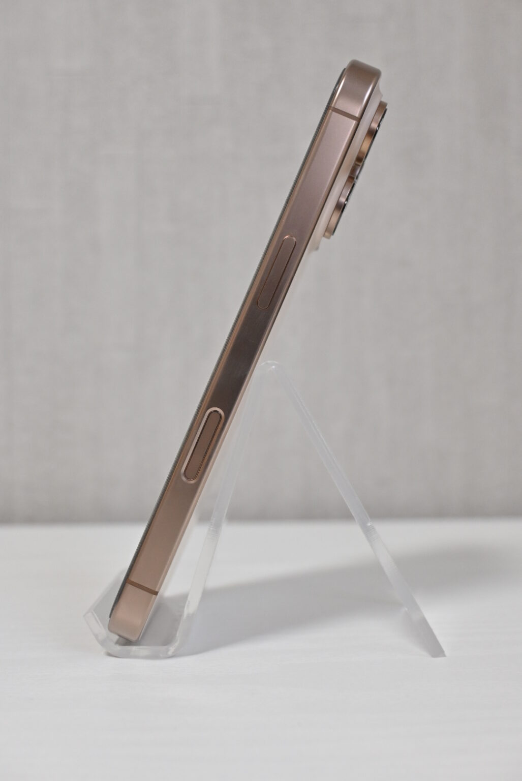 iPhone16 Pro実機レビュー！2ヶ月以上使ったメリット・デメリットを本音で暴露!新機能の使い心地は？ | 株式会社 IoTコンサルティング