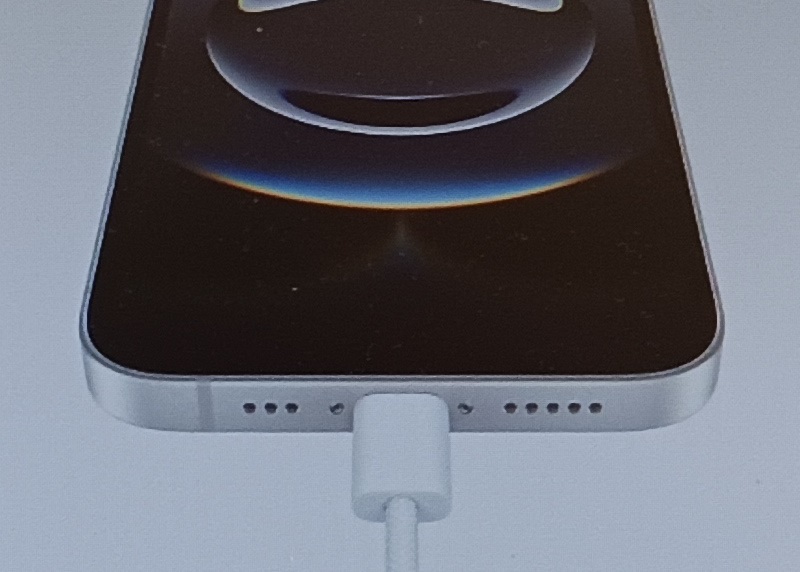 どっちがいい?iPhone16eとiPhone14違いを徹底比較!選ぶポイントと機種の特徴は? | 株式会社 IoTコンサルティング